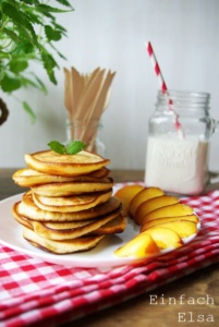 {Spätstück} Einfache Buttermilch Pancakes • Einfach Elsa